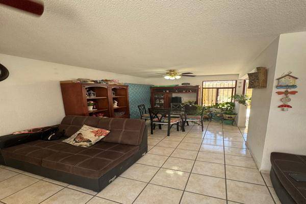 Casa en venta disponible en Estación 14, Privada Santa Fe, 78438 ...